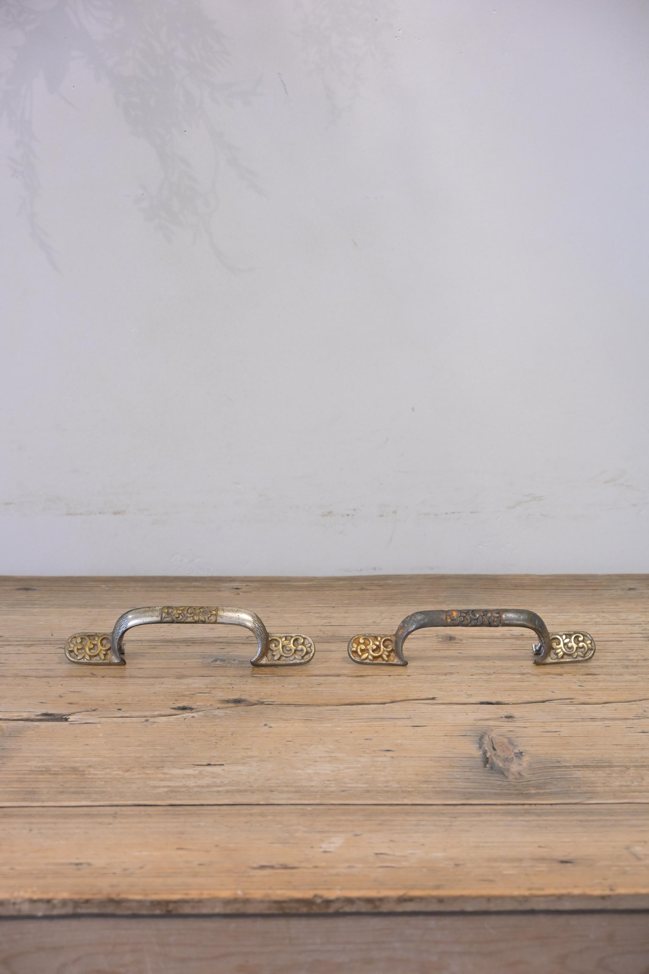 Metal handle – moom